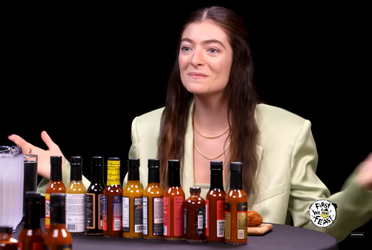 Watch Lorde Eats Spicy Wings In Latest Hot Ones Episode Ryan Babel